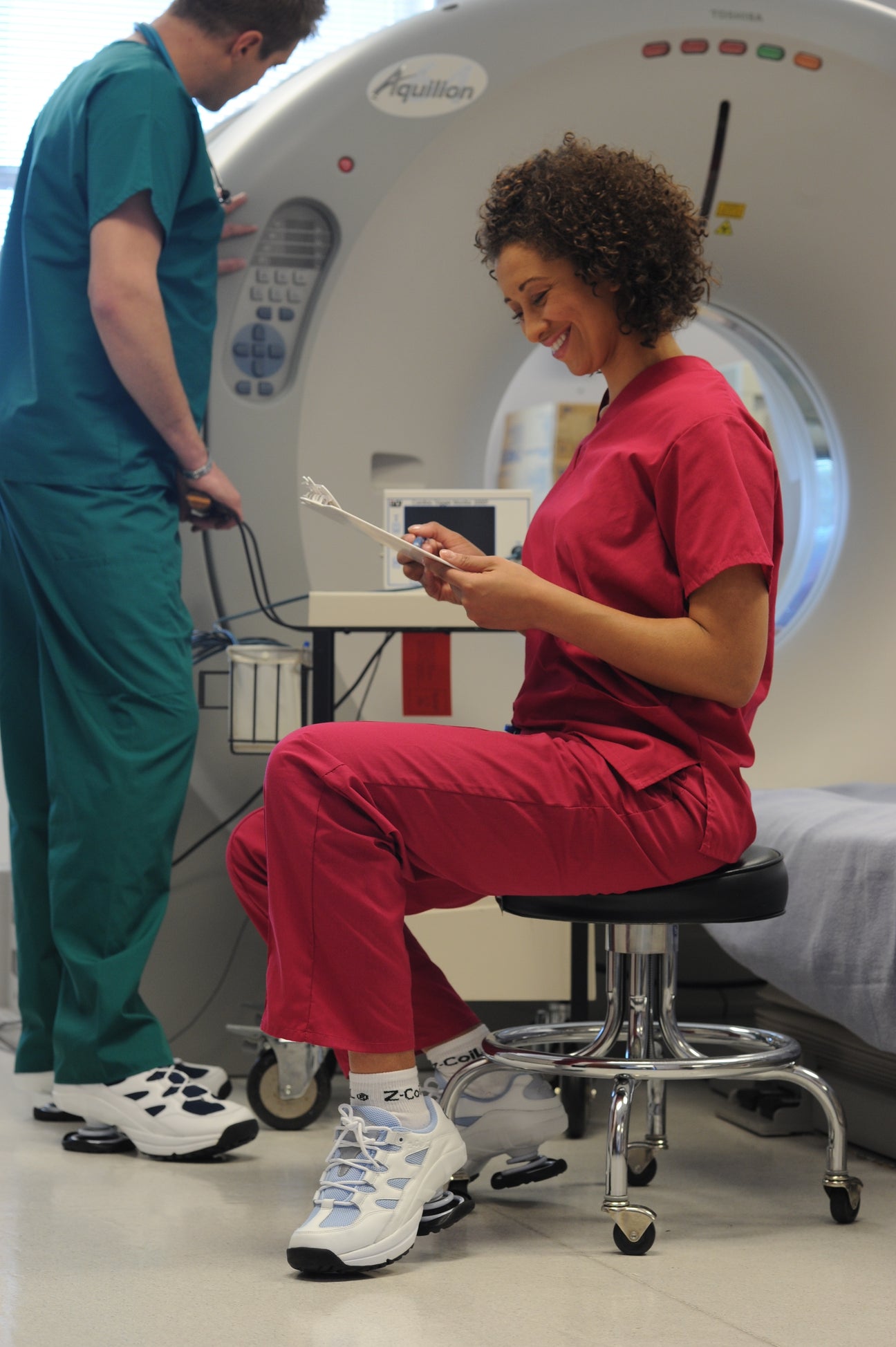 Z-CoiL Shoes for Nurses - Relieve Foot, Knee, and Back Pain | 30-Day ...