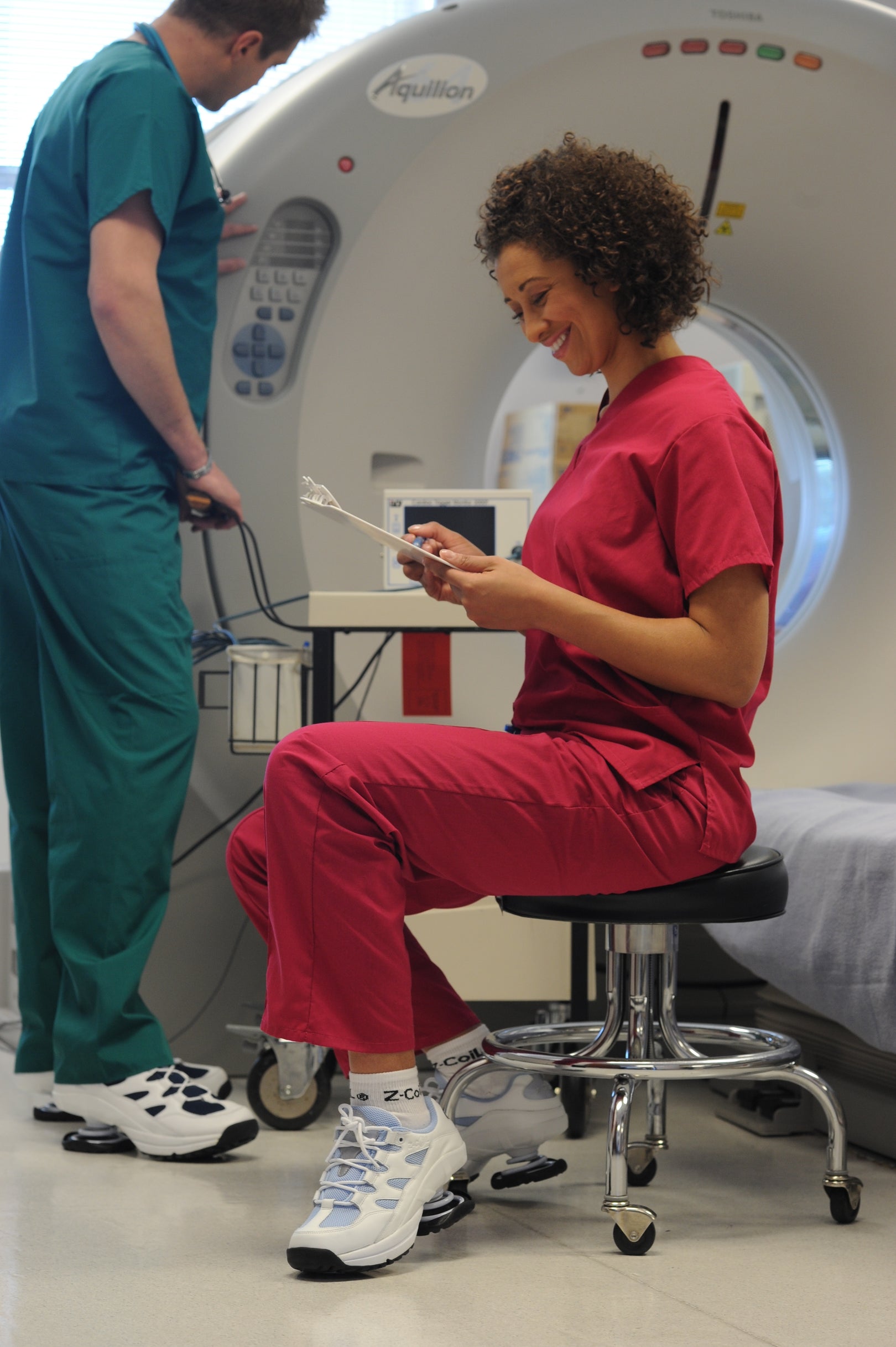 Z-CoiL Shoes for Nurses - Relieve Foot, Knee, and Back Pain | 30-Day ...